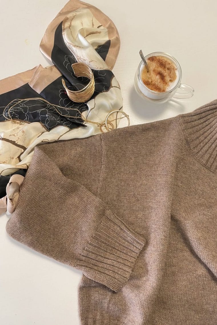 Cómo vestir con el color mocha mousse: guía para triunfar